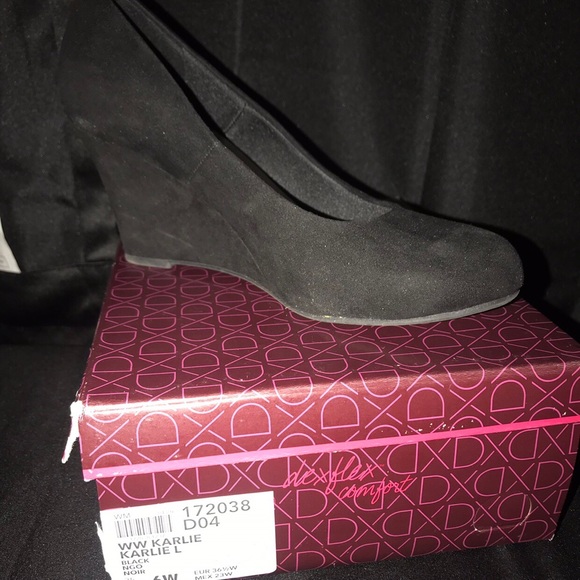 dexflex comfort | Shoes | Black Wedges From Deflex Comfort | Poshmark
